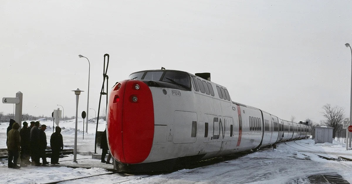 Газотурбинный поезд UAC TurboTrain | Пикабу