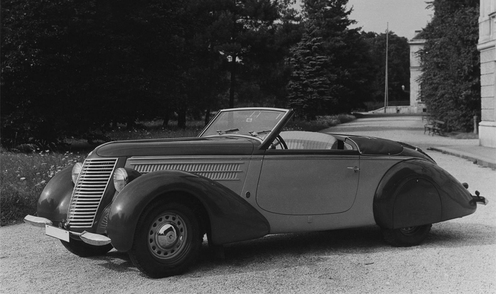 WW2 convertible driven by Lt Col in Germany | The H.A.M.B.